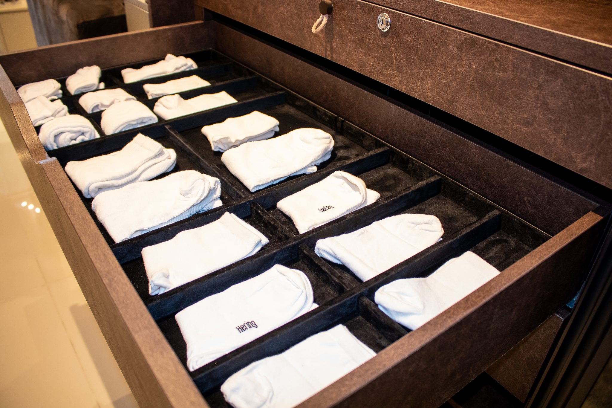 Closet aberto ou fechado: saiba qual é a melhor escolha pra você ...