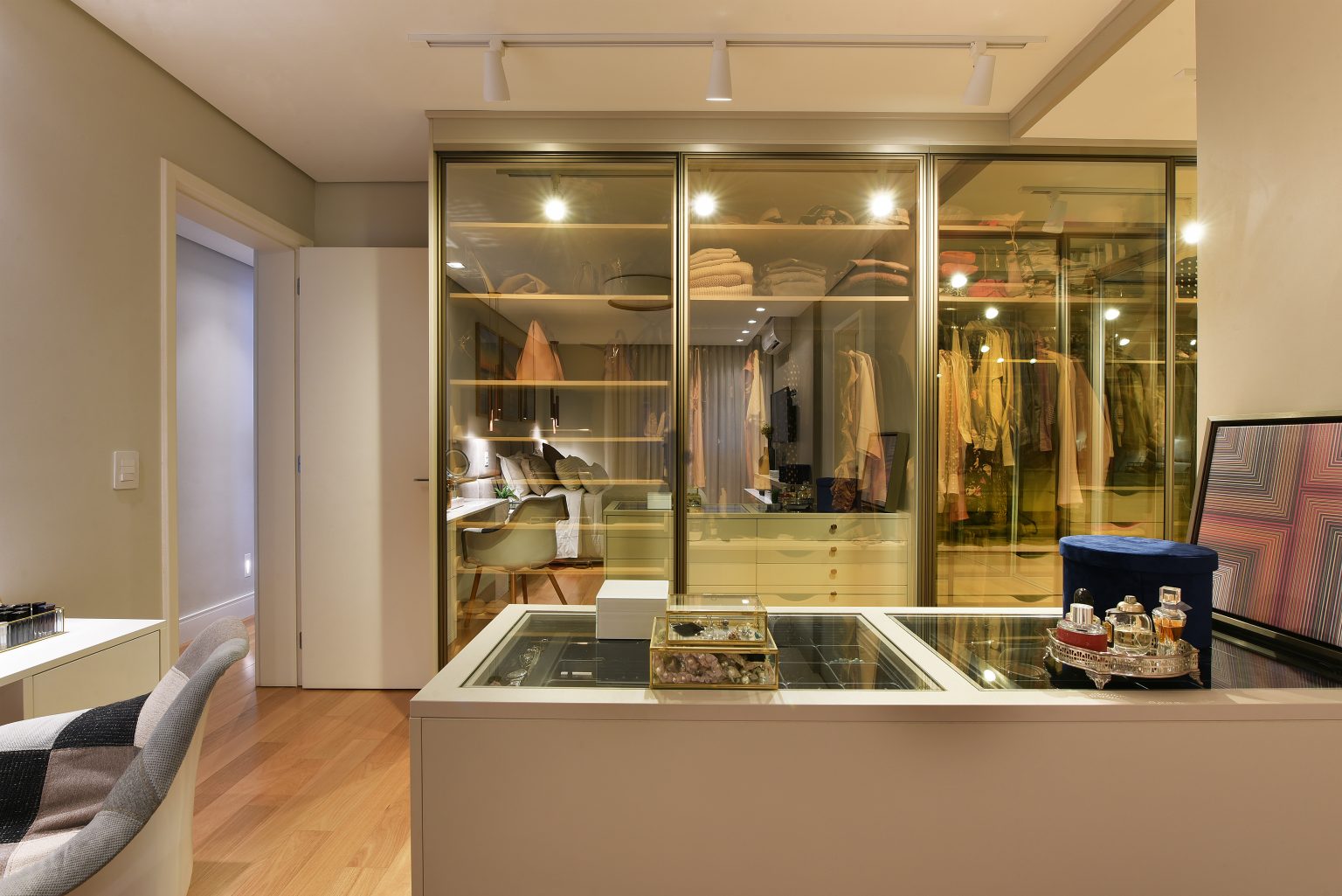 Closet aberto ou fechado: saiba qual é a melhor escolha pra você ...