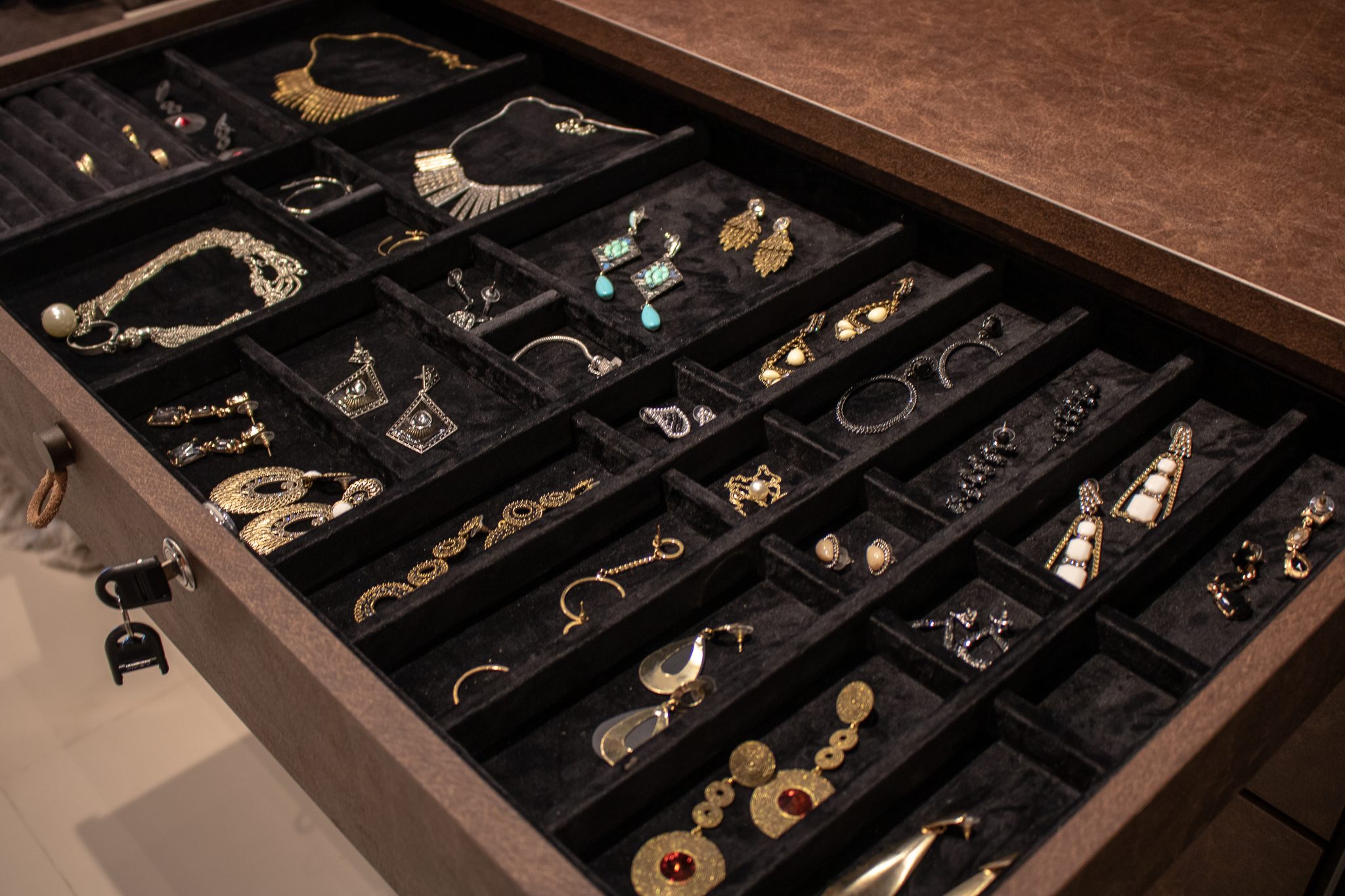 Closet aberto ou fechado: saiba qual é a melhor escolha pra você ...