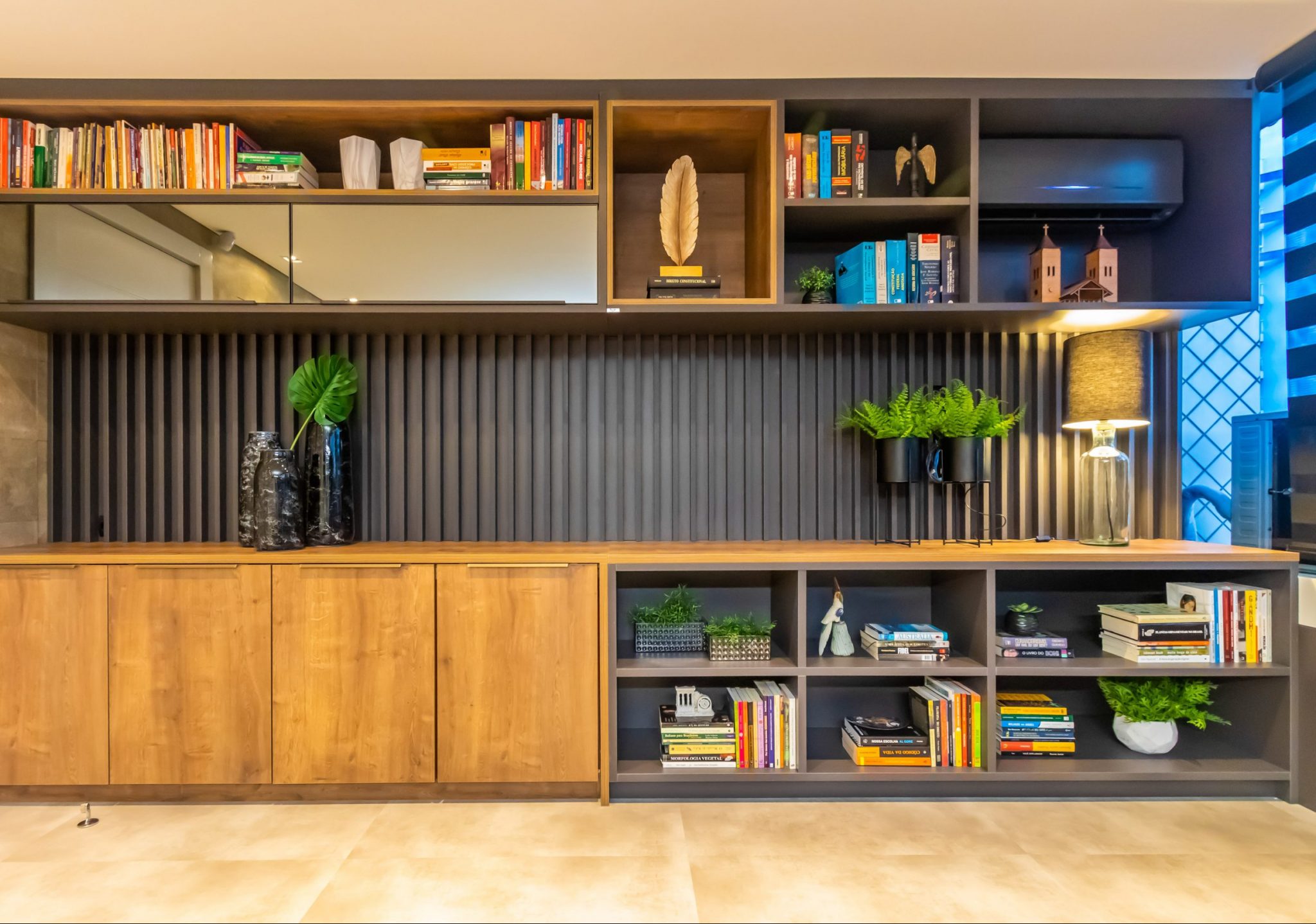 Decorar estante é um problema pra você? Confira 6 dicas! • Finger ...