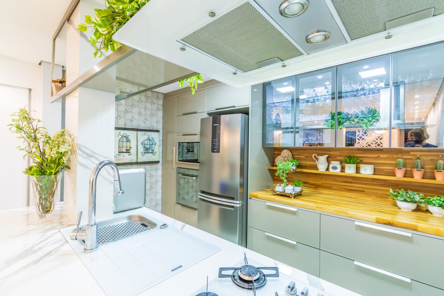 Luz quente e Luz fria: conheça 5 diferenças entre elas! • Finger Móveis ...